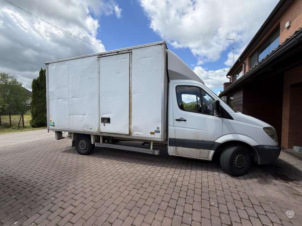 White Mercedes-Benz Sprinter 2007 in Kaunas, with an engine capacity of 2.15 L and mileage of 480 thousand km for 4500 €, photo 4 on AUTOMOTO.COM.LV