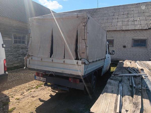 Balts Mercedes-Benz Sprinter 2007 Druskininkai, ar dzinēja tilpumu 2.20 L un nobraukumu 38 tūkst. km par 1500 €, foto 5 vietnē AUTOMOTO.COM.LV