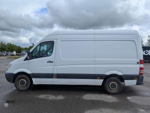 White Mercedes-Benz Sprinter 2007 in Telschi, with an engine capacity of 2.10 L and mileage of 346 thousand km for 4500 €, photo 3 on AUTOMOTO.COM.LV