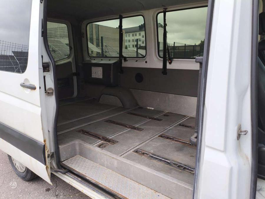 White Mercedes-Benz Sprinter 2007 in Kaunas, with an engine capacity of 2.15 L and mileage of 515 thousand km for 4399 €, photo 5 on AUTOMOTO.COM.LV