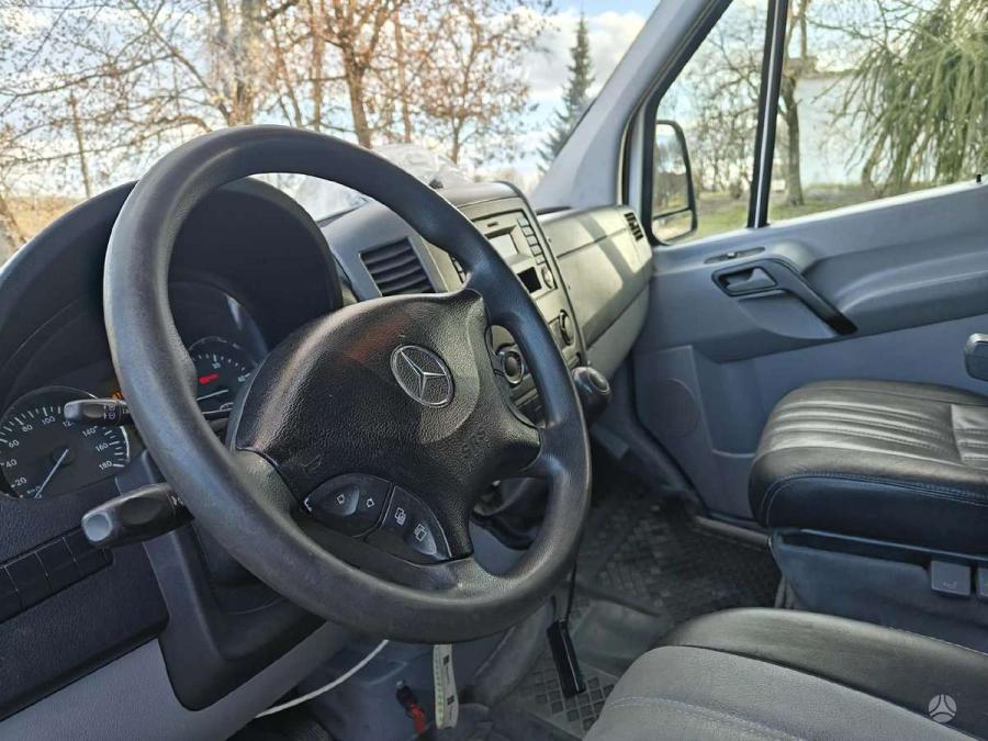 Balts Mercedes-Benz Sprinter 2008 Kauņa, ar dzinēja tilpumu 2.20 L un nobraukumu 411 tūkst. km par 12500 €, foto 13 vietnē AUTOMOTO.COM.LV