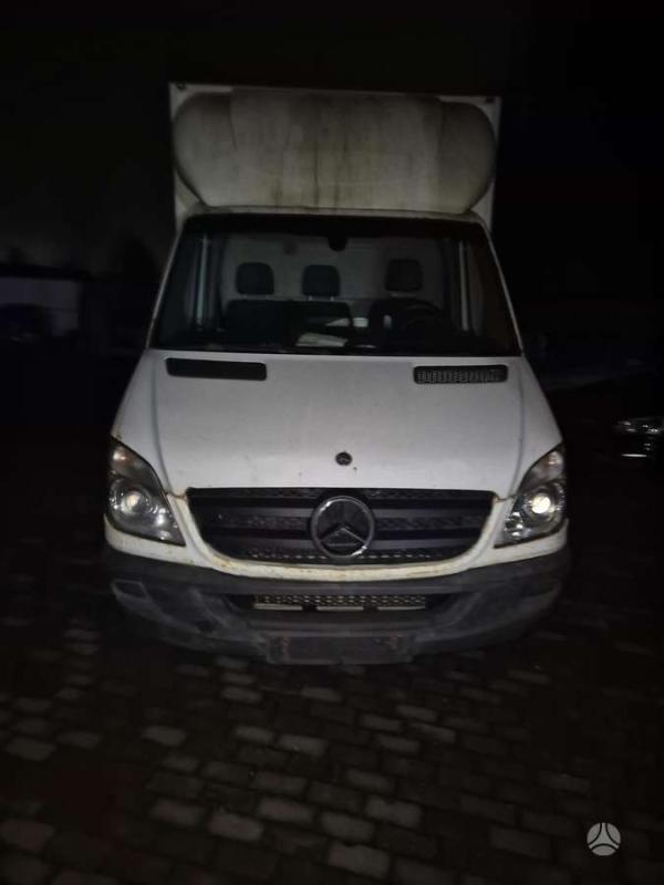 White Mercedes-Benz Sprinter 2008 in Kaunas, with an engine capacity of 2.20 L and mileage of 500 thousand km for 3850 €, photo 2 on AUTOMOTO.COM.LV