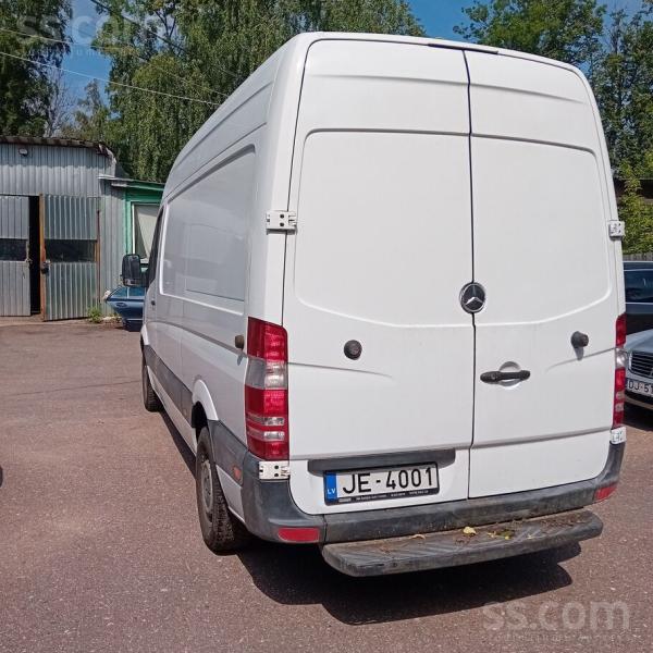 Balts Mercedes-Benz Sprinter 2008 Rīga, ar dzinēja tilpumu 2.20 L un nobraukumu 337 tūkst. km par 6000 €, foto 4 vietnē AUTOMOTO.COM.LV