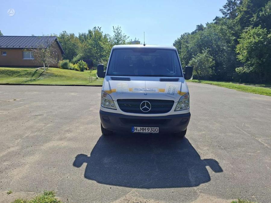 White Mercedes-Benz Sprinter 2008 in Vievis, with an engine capacity of 2.20 L and mileage of 157 thousand km for 9500 €, photo 6 on AUTOMOTO.COM.LV