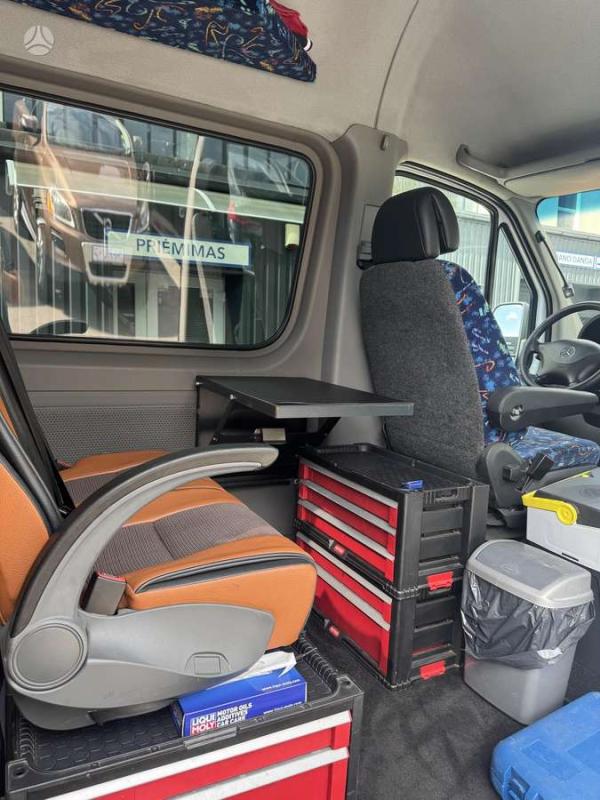 Balts Mercedes-Benz Sprinter 2008 Viļņa, ar dzinēja tilpumu 2.15 L un nobraukumu 432 tūkst. km par 10500 €, foto 9 vietnē AUTOMOTO.COM.LV