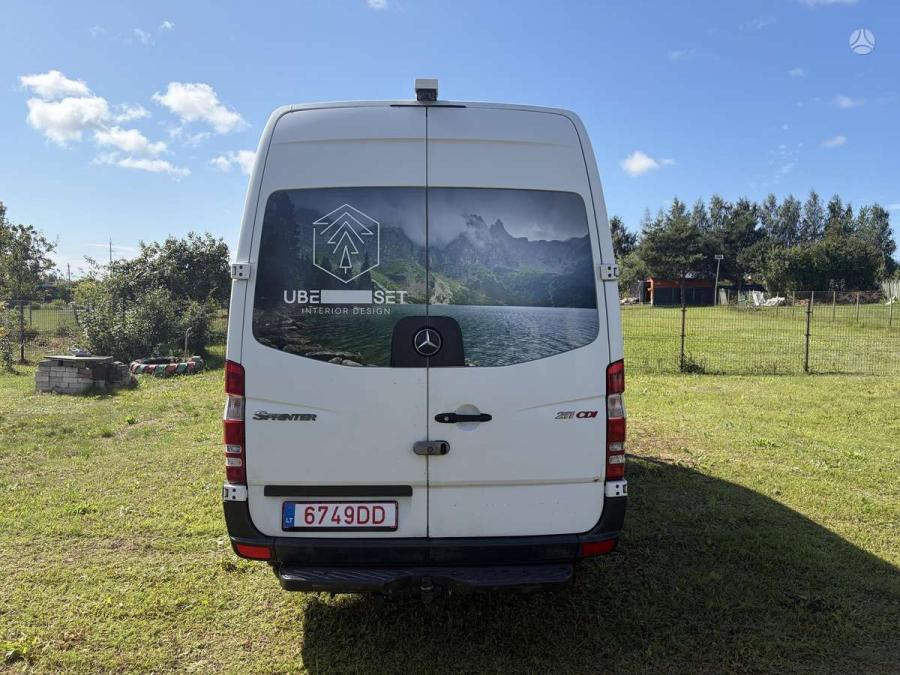 White Mercedes-Benz Sprinter 2008 in Klaipeda, with an engine capacity of 2.10 L and mileage of 329 thousand km for 4850 €, photo 5 on AUTOMOTO.COM.LV