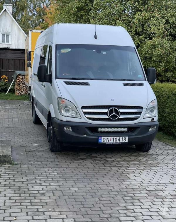 Balts Mercedes-Benz Sprinter 2008 Pērnava, ar dzinēja tilpumu 2.10 L un nobraukumu 238 tūkst. km par 8500 €, foto 1 vietnē AUTOMOTO.COM.LV