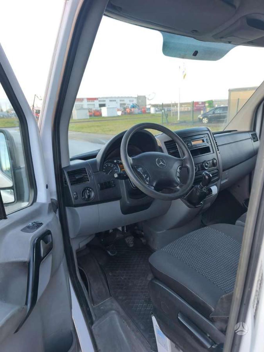 Balts Mercedes-Benz Sprinter 2009 Marijampole, ar dzinēja tilpumu 2.15 L un nobraukumu 250 tūkst. km par 9300 €, foto 9 vietnē AUTOMOTO.COM.LV