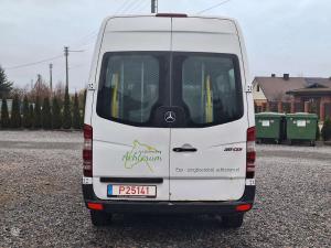 White Mercedes-Benz Sprinter 2009 in Kedainiai, with an engine capacity of 2.20 L and mileage of 769 thousand km for 5300 €, photo 6 on AUTOMOTO.COM.LV