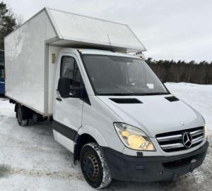 White Mercedes-Benz Sprinter 2009 in Siauliai, with an engine capacity of 3.00 L and mileage of 405 thousand km for 10200 €, photo 2 on AUTOMOTO.COM.LV