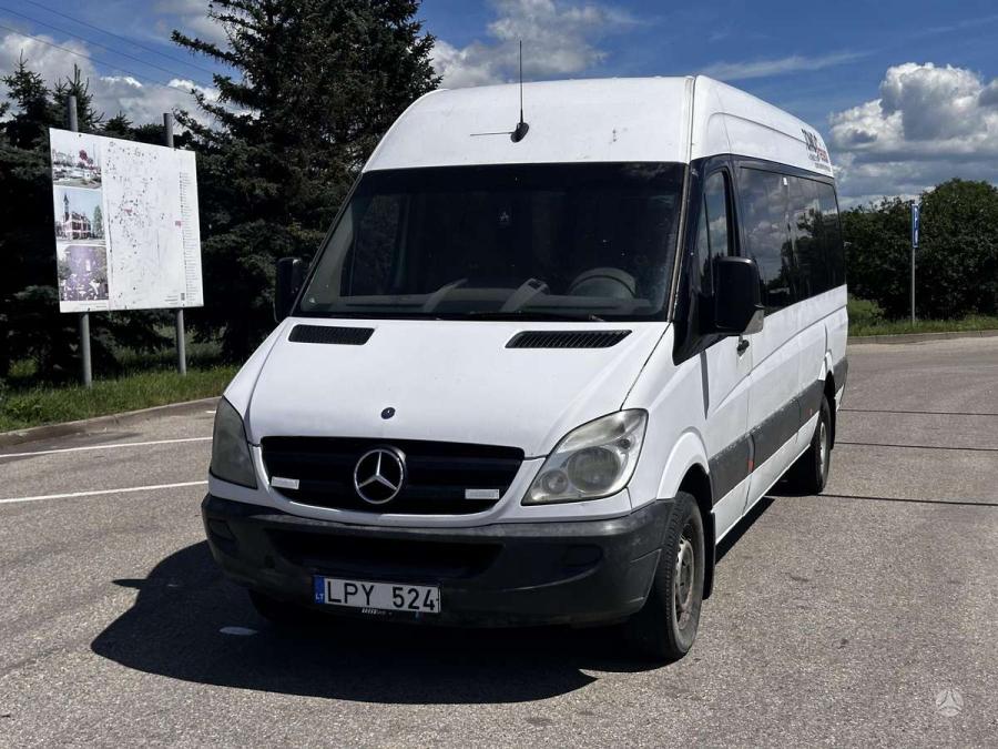 White Mercedes-Benz Sprinter 2009 in Marijampole, with an engine capacity of 2.15 L and mileage of 470 thousand km for 3900 €, photo 1 on AUTOMOTO.COM.LV
