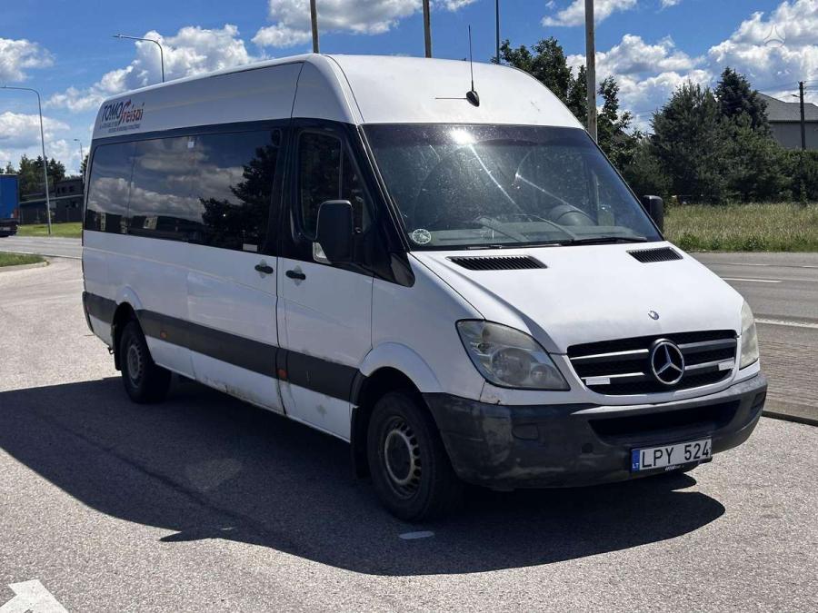 White Mercedes-Benz Sprinter 2009 in Marijampole, with an engine capacity of 2.15 L and mileage of 470 thousand km for 3900 €, photo 3 on AUTOMOTO.COM.LV