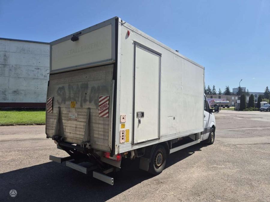White Mercedes-Benz Sprinter 2009 in Marijampole, with an engine capacity of 2.20 L and mileage of 127 thousand km for 5950 €, photo 6 on AUTOMOTO.COM.LV