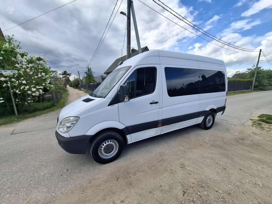 White Mercedes-Benz Sprinter 2009 in Vilnius, with an engine capacity of 2.20 L and mileage of 450 thousand km for 3800 €, photo 1 on AUTOMOTO.COM.LV