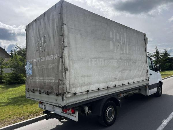 White Mercedes-Benz Sprinter 2009 in Vilkaviskis, with an engine capacity of 2.15 L and mileage of 248 thousand km for 6999 €, photo 4 on AUTOMOTO.COM.LV
