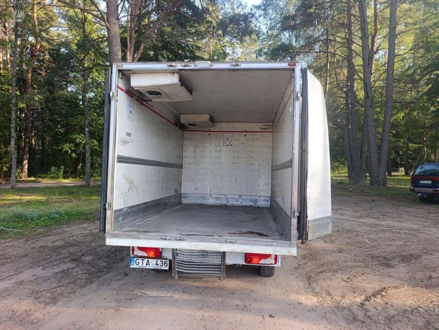 White Mercedes-Benz Sprinter 2009 in Vilnius, with an engine capacity of 2.90 L and mileage of 1 thousand km for 3200 €, photo 10 on AUTOMOTO.COM.LV