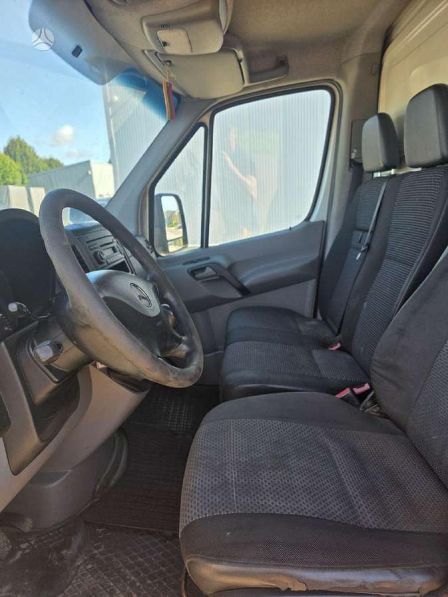 Balts Mercedes-Benz Sprinter 2009 Kauņa, ar dzinēja tilpumu 2.14 L un nobraukumu 887 tūkst. km par 4500 €, foto 10 vietnē AUTOMOTO.COM.LV