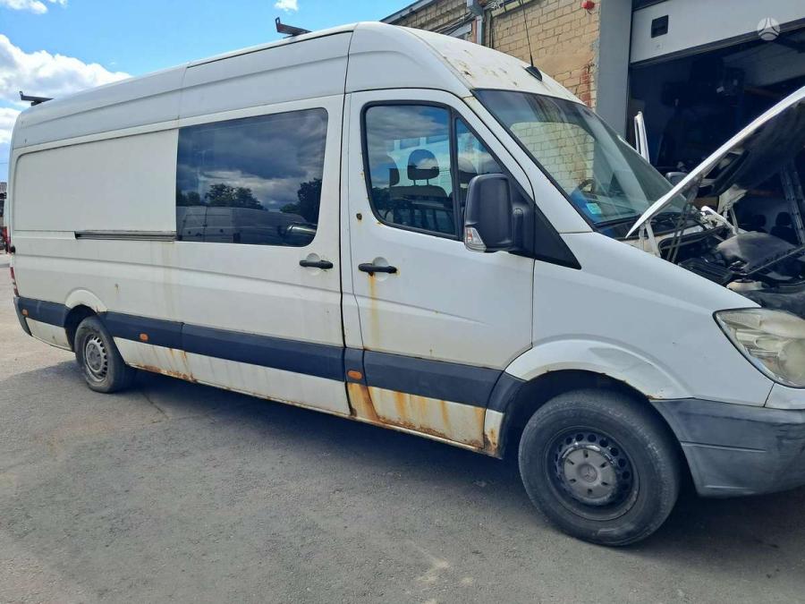 Balts Mercedes-Benz Sprinter 2009 Kauņa, ar dzinēja tilpumu 0.30 L un nobraukumu 450 tūkst. km par 3350 €, foto 1 vietnē AUTOMOTO.COM.LV