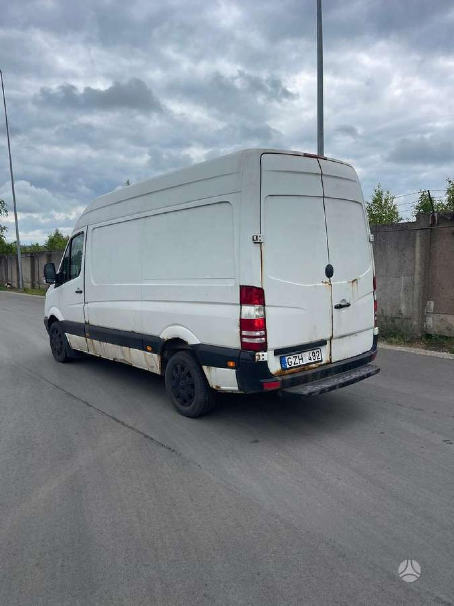 Balts Mercedes-Benz Sprinter 2010 Telšiai, ar dzinēja tilpumu 2.14 L un nobraukumu 410 tūkst. km par 5300 €, foto 5 vietnē AUTOMOTO.COM.LV