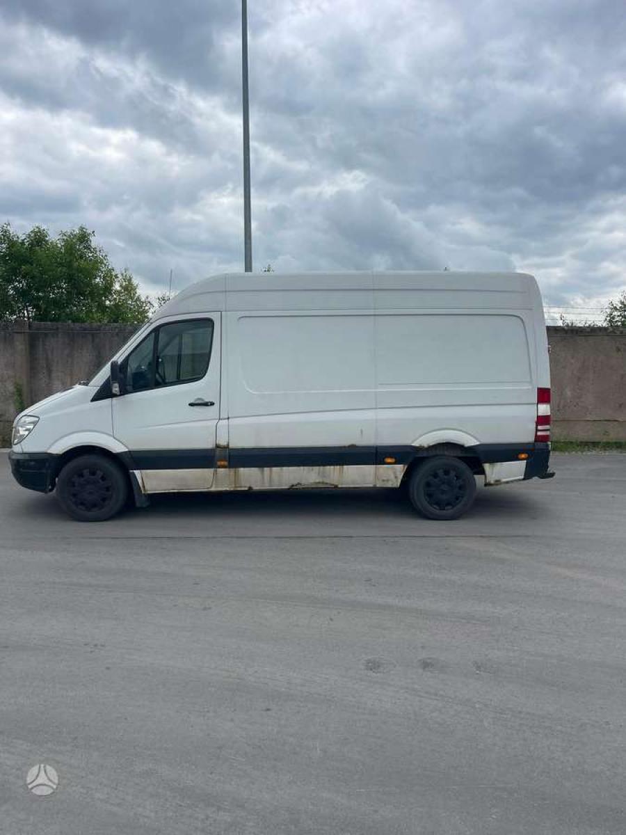 Balts Mercedes-Benz Sprinter 2010 Telšiai, ar dzinēja tilpumu 2.14 L un nobraukumu 410 tūkst. km par 5300 €, foto 6 vietnē AUTOMOTO.COM.LV