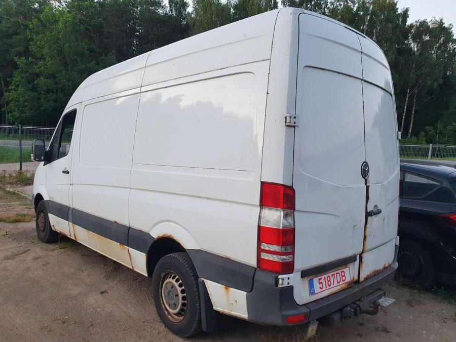 White Mercedes-Benz Sprinter 2010 in Radviliskis, with an engine capacity of 3.00 L and mileage of 272 thousand km for 4300 €, photo 13 on AUTOMOTO.COM.LV