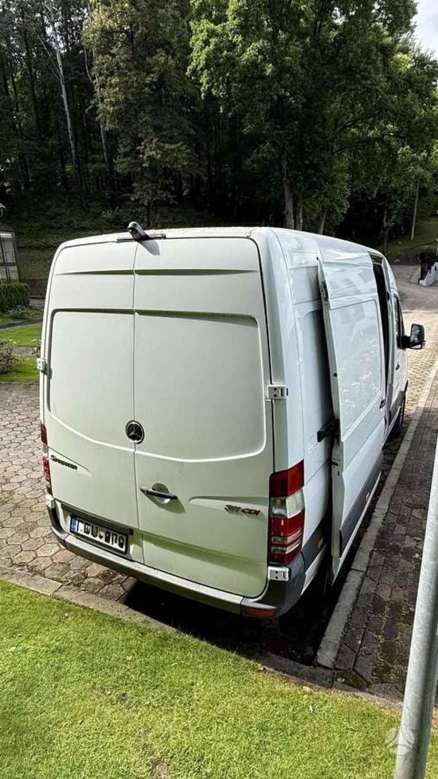 Balts Mercedes-Benz Sprinter 2010 Viļņa, ar dzinēja tilpumu 2.15 L un nobraukumu 80 tūkst. km par 11500 €, foto 5 vietnē AUTOMOTO.COM.LV