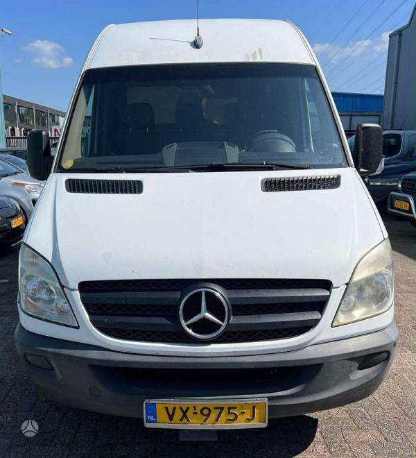 White Mercedes-Benz Sprinter 2010 in Kaunas, with an engine capacity of 3.00 L and mileage of 289 thousand km for 7500 €, photo 2 on AUTOMOTO.COM.LV