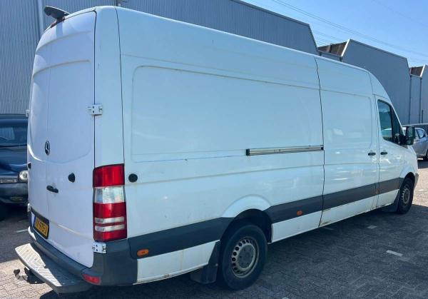 White Mercedes-Benz Sprinter 2010 in Kaunas, with an engine capacity of 3.00 L and mileage of 289 thousand km for 7500 €, photo 5 on AUTOMOTO.COM.LV