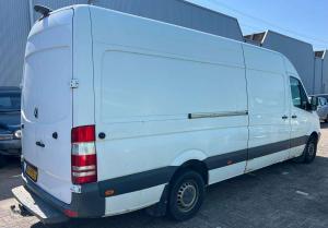 White Mercedes-Benz Sprinter 2010 in Kaunas, with an engine capacity of 3.00 L and mileage of 289 thousand km for 7500 €, photo 6 on AUTOMOTO.COM.LV