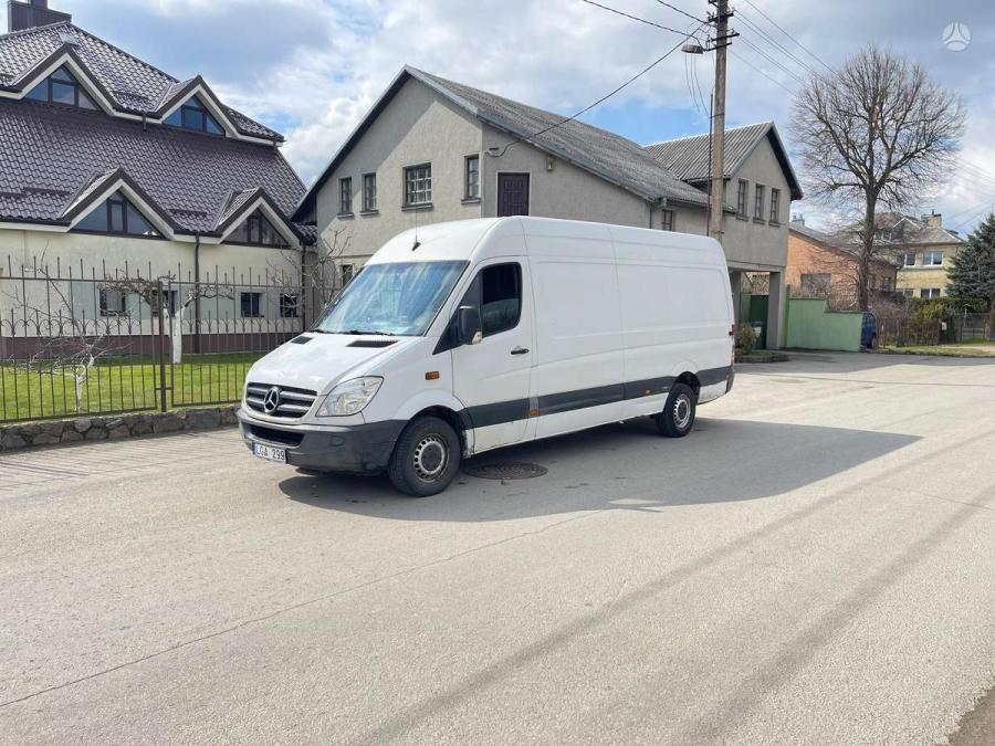 Balts Mercedes-Benz Sprinter 2010 Šauļi, ar dzinēja tilpumu 3.00 L un nobraukumu 486 tūkst. km par 6200 €, foto 3 vietnē AUTOMOTO.COM.LV