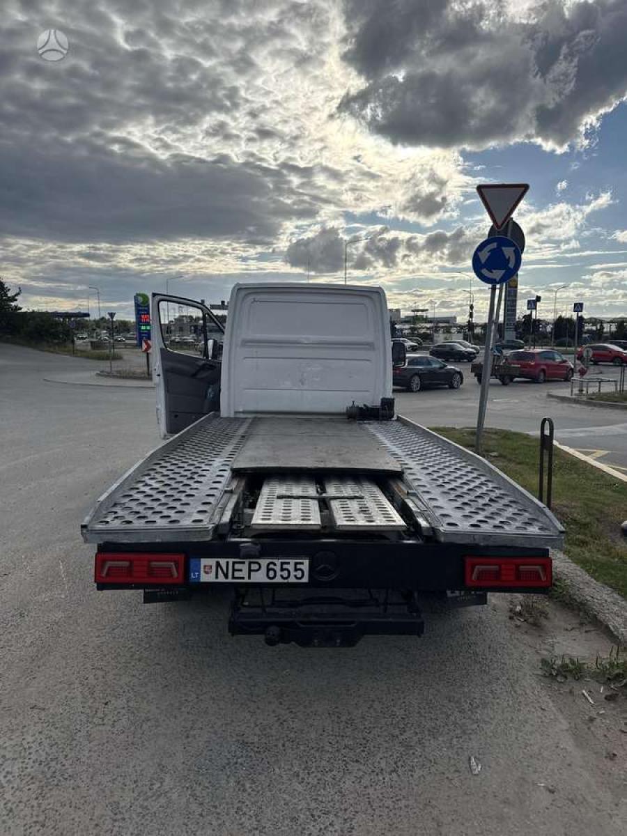 White Mercedes-Benz Sprinter 2010 in Vilnius, with an engine capacity of 3.00 L and mileage of 400 thousand km for 8000 €, photo 5 on AUTOMOTO.COM.LV