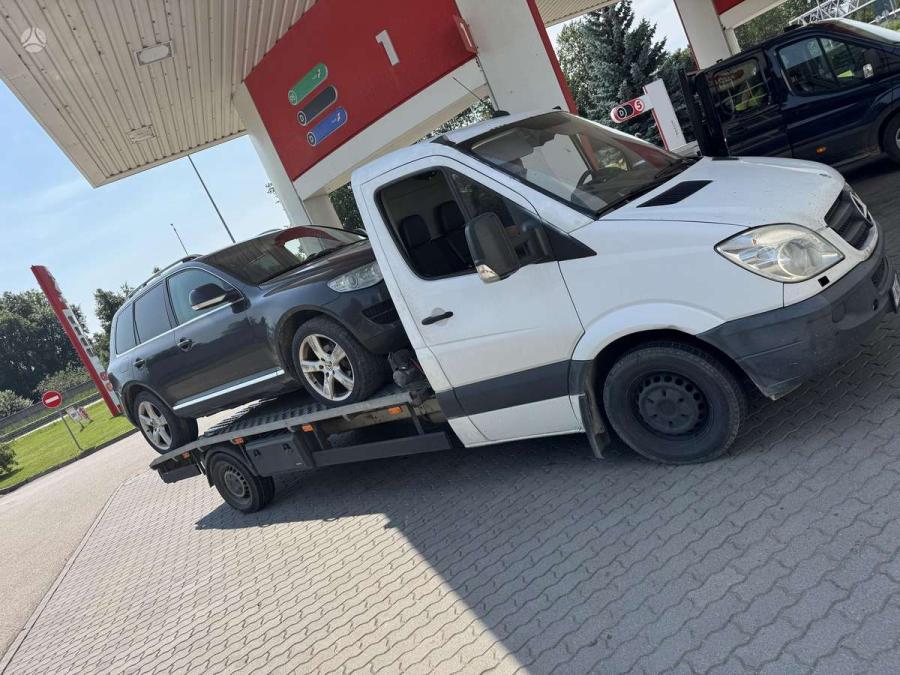 White Mercedes-Benz Sprinter 2010 in Vilnius, with an engine capacity of 3.00 L and mileage of 400 thousand km for 8000 €, photo 7 on AUTOMOTO.COM.LV