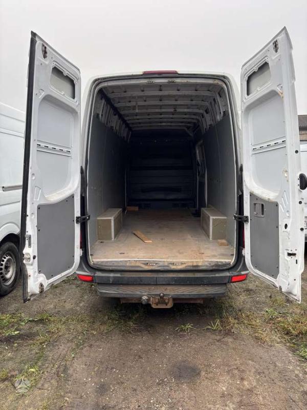 White Mercedes-Benz Sprinter 2011 in Taurage, with an engine capacity of 2.14 L and mileage of 400 thousand km for 3700 €, photo 5 on AUTOMOTO.COM.LV