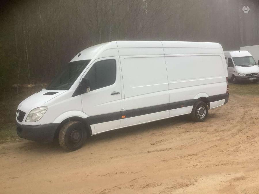 Balts Mercedes-Benz Sprinter 2011 Viļņa, ar dzinēja tilpumu 2.20 L un nobraukumu 550 tūkst. km par 6500 €, foto 2 vietnē AUTOMOTO.COM.LV