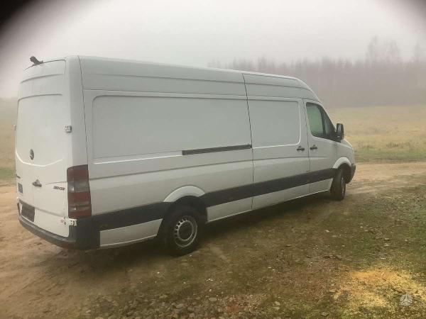 White Mercedes-Benz Sprinter 2011 in Vilnius, with an engine capacity of 2.20 L and mileage of 550 thousand km for 6500 €, photo 3 on AUTOMOTO.COM.LV