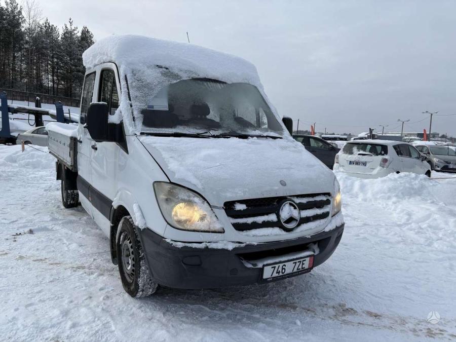 White Mercedes-Benz Sprinter 2011 in Vilnius, with an engine capacity of 2.20 L and mileage of 340 thousand km for 5800 €, photo 2 on AUTOMOTO.COM.LV