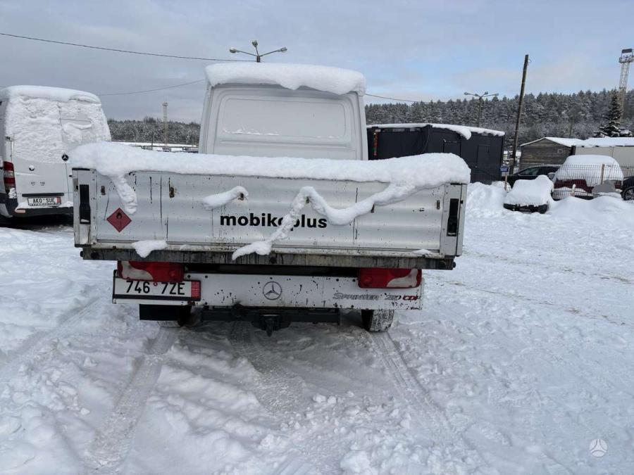 White Mercedes-Benz Sprinter 2011 in Vilnius, with an engine capacity of 2.20 L and mileage of 340 thousand km for 5800 €, photo 8 on AUTOMOTO.COM.LV