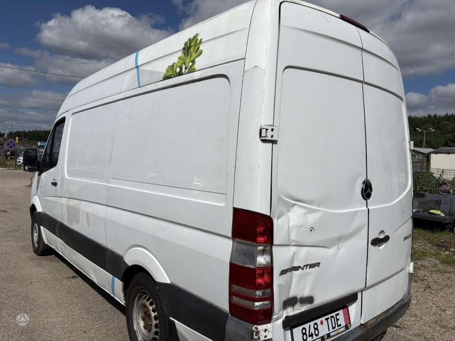 White Mercedes-Benz Sprinter 2011 in Vilnius, with an engine capacity of 2.20 L and mileage of 340 thousand km for 4700 €, photo 8 on AUTOMOTO.COM.LV