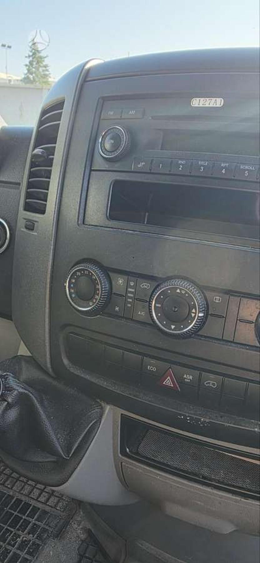 Balts Mercedes-Benz Sprinter 2011 Kauņa, ar dzinēja tilpumu 2.20 L un nobraukumu 525 tūkst. km par 2300 €, foto 5 vietnē AUTOMOTO.COM.LV