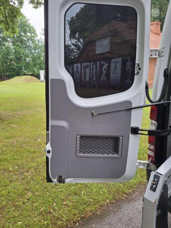 Balts Mercedes-Benz Sprinter 2011 Jurbarkas, ar dzinēja tilpumu 2.10 L un nobraukumu 115 tūkst. km par 11600 €, foto 10 vietnē AUTOMOTO.COM.LV