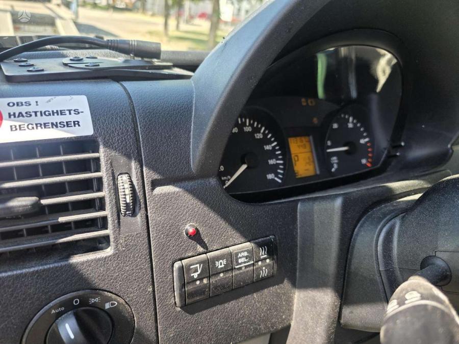 White Mercedes-Benz Sprinter 2011 in Siauliai, with an engine capacity of 3.00 L and mileage of 110 thousand km for 13200 €, photo 13 on AUTOMOTO.COM.LV