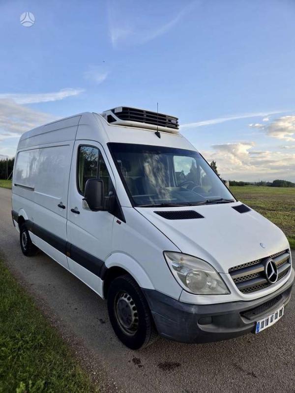 Balts Mercedes-Benz Sprinter 2011 Kauņa, ar dzinēja tilpumu 2.20 L un nobraukumu 470 tūkst. km par 5800 €, foto 7 vietnē AUTOMOTO.COM.LV