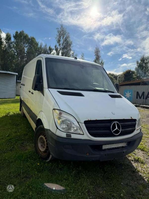 Balts Mercedes-Benz Sprinter 2011 Plungė, ar dzinēja tilpumu 2.10 L un nobraukumu 390 tūkst. km par 3000 €, foto 1 vietnē AUTOMOTO.COM.LV
