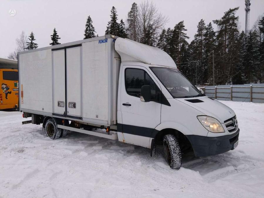 White Mercedes-Benz Sprinter 2012 in Siauliai, with an engine capacity of 2.20 L and mileage of 372 thousand km for 8599 €, photo 6 on AUTOMOTO.COM.LV