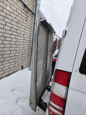 White Mercedes-Benz Sprinter 2012 in Kaunas, with an engine capacity of 2.14 L and mileage of 380 thousand km for 8595 €, photo 3 on AUTOMOTO.COM.LV