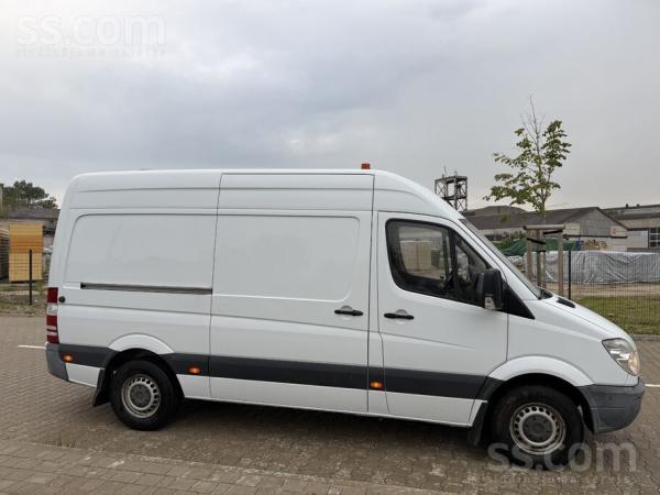 Balts Mercedes-Benz Sprinter 2012 Jelgava, ar dzinēja tilpumu 2.20 L un nobraukumu 323 tūkst. km par 9500 €, foto 4 vietnē AUTOMOTO.COM.LV