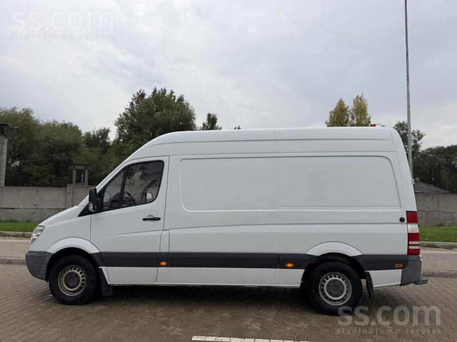 White Mercedes-Benz Sprinter 2012 in Jelgava, with an engine capacity of 2.20 L and mileage of 323 thousand km for 9500 €, photo 7 on AUTOMOTO.COM.LV