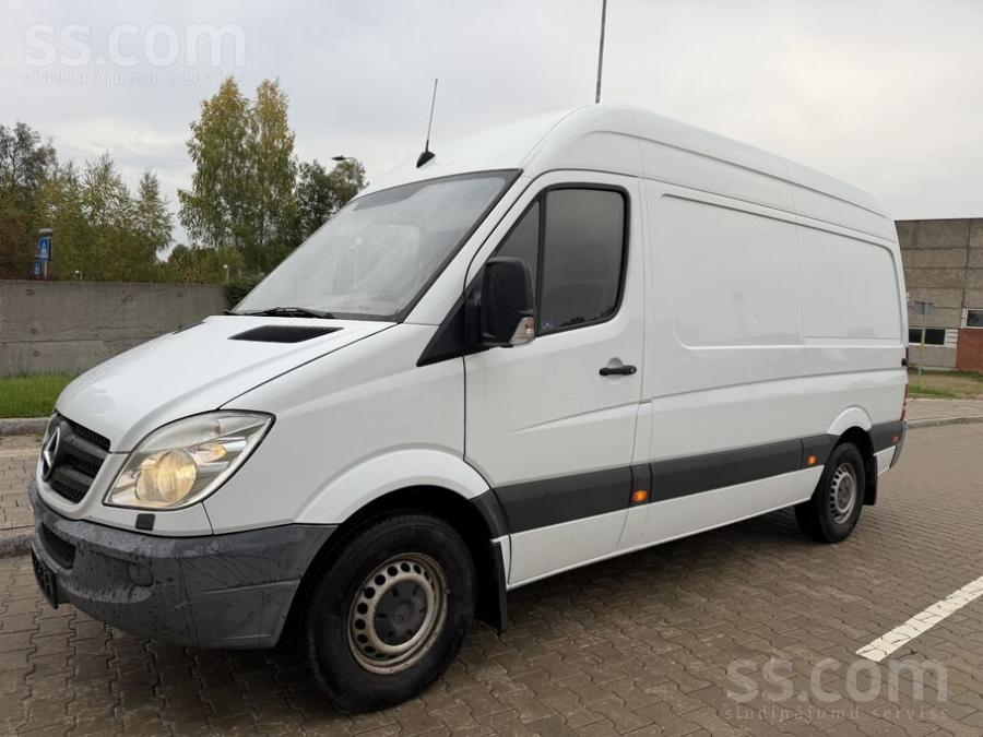 White Mercedes-Benz Sprinter 2012 in Jelgava, with an engine capacity of 2.20 L and mileage of 323 thousand km for 9500 €, photo 8 on AUTOMOTO.COM.LV