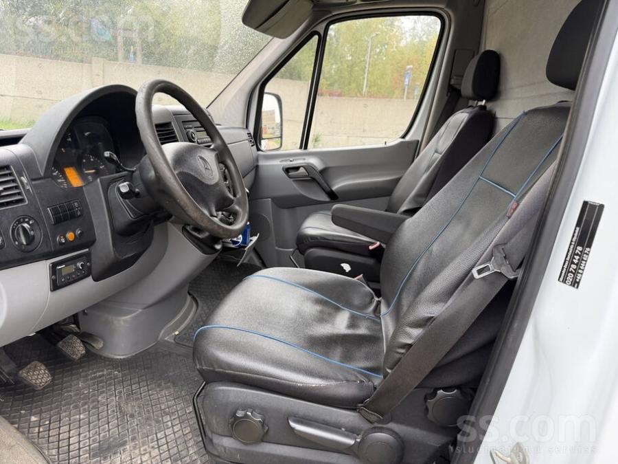 White Mercedes-Benz Sprinter 2012 in Jelgava, with an engine capacity of 2.20 L and mileage of 323 thousand km for 9500 €, photo 15 on AUTOMOTO.COM.LV