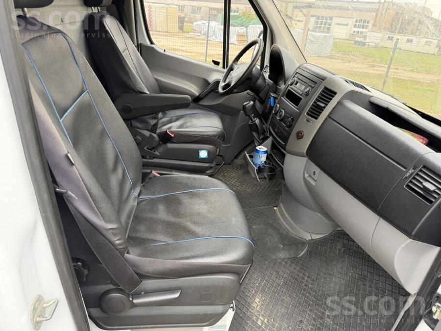 White Mercedes-Benz Sprinter 2012 in Jelgava, with an engine capacity of 2.20 L and mileage of 323 thousand km for 9500 €, photo 16 on AUTOMOTO.COM.LV